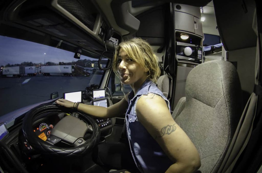 About Women in Trucking - Go Trucking Magazine